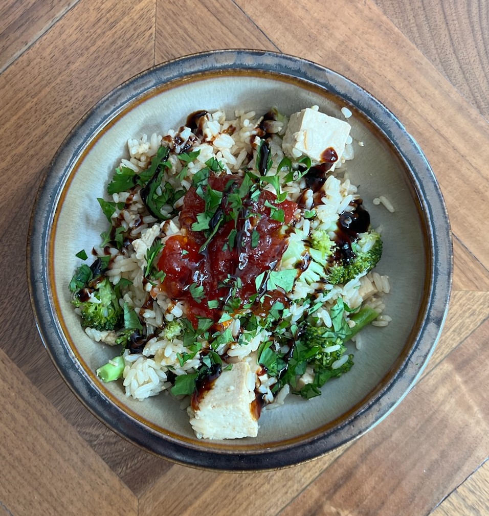 1 pot broccoli, tofu & rice – haikuveg