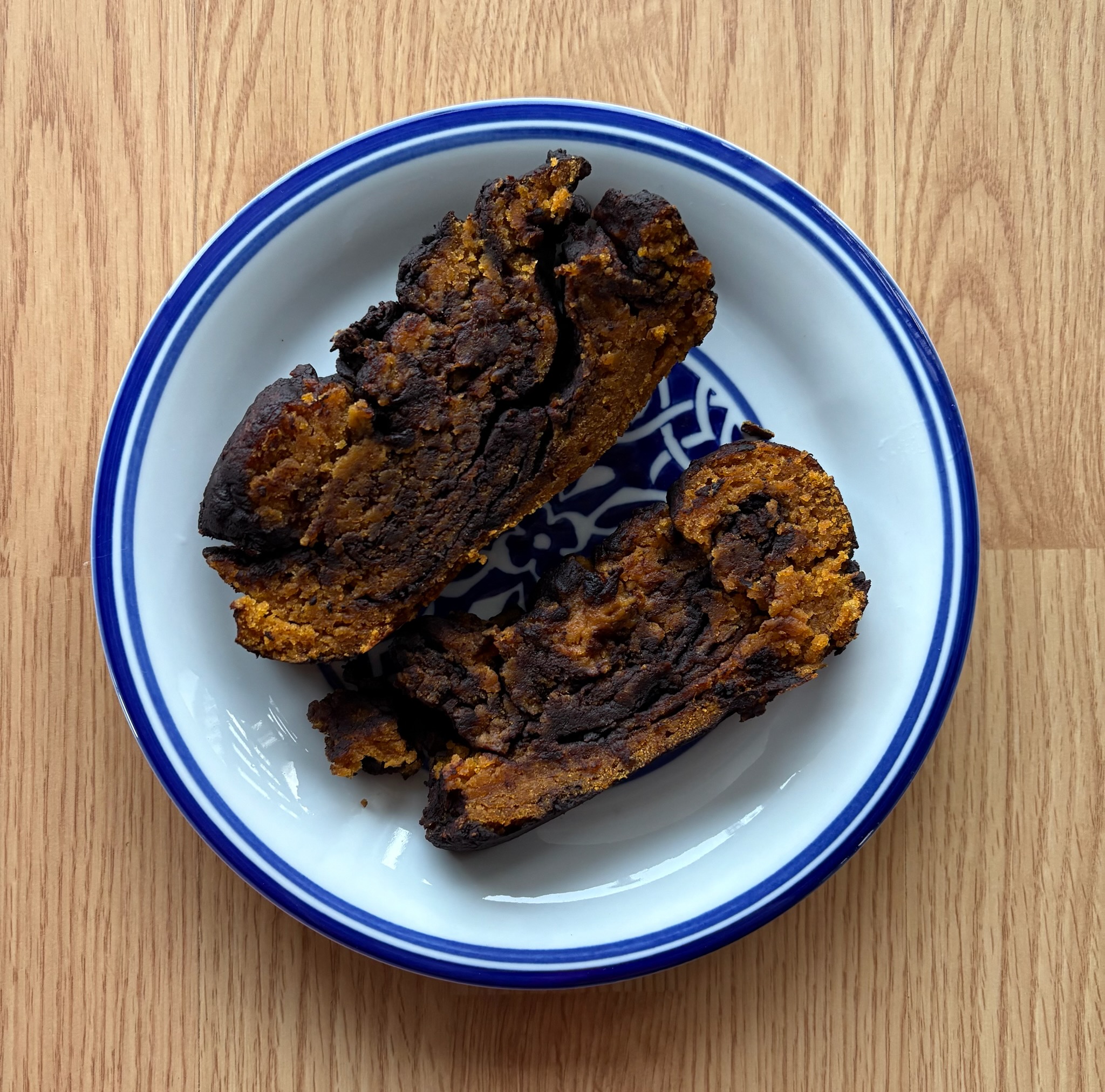 weekend getaway pumpkin chocolate swirl loaf – haikuveg